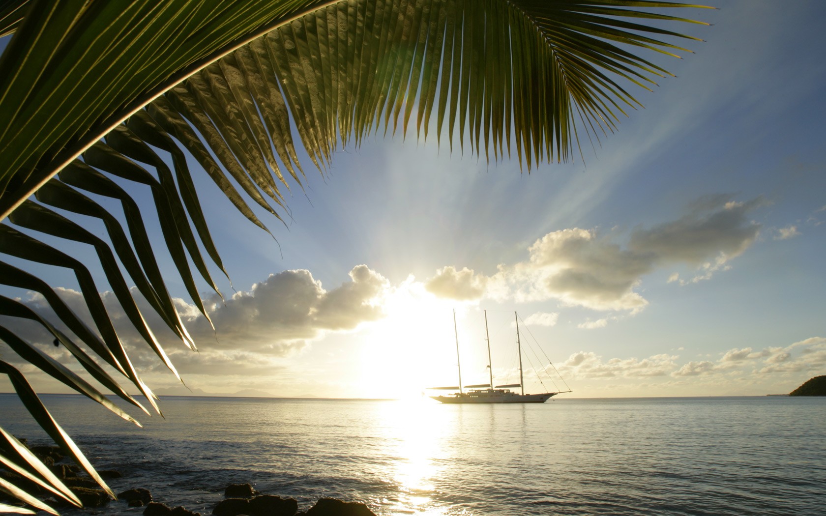 Yacht ATHENA, Royal Huisman | CHARTERWORLD Luxury Superyacht Charters